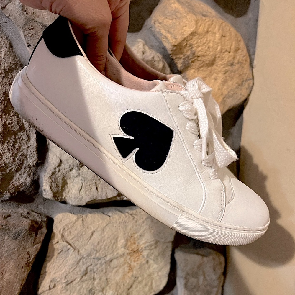 Kate Spade Fez Sneaker In White And Navy 9 - Gem